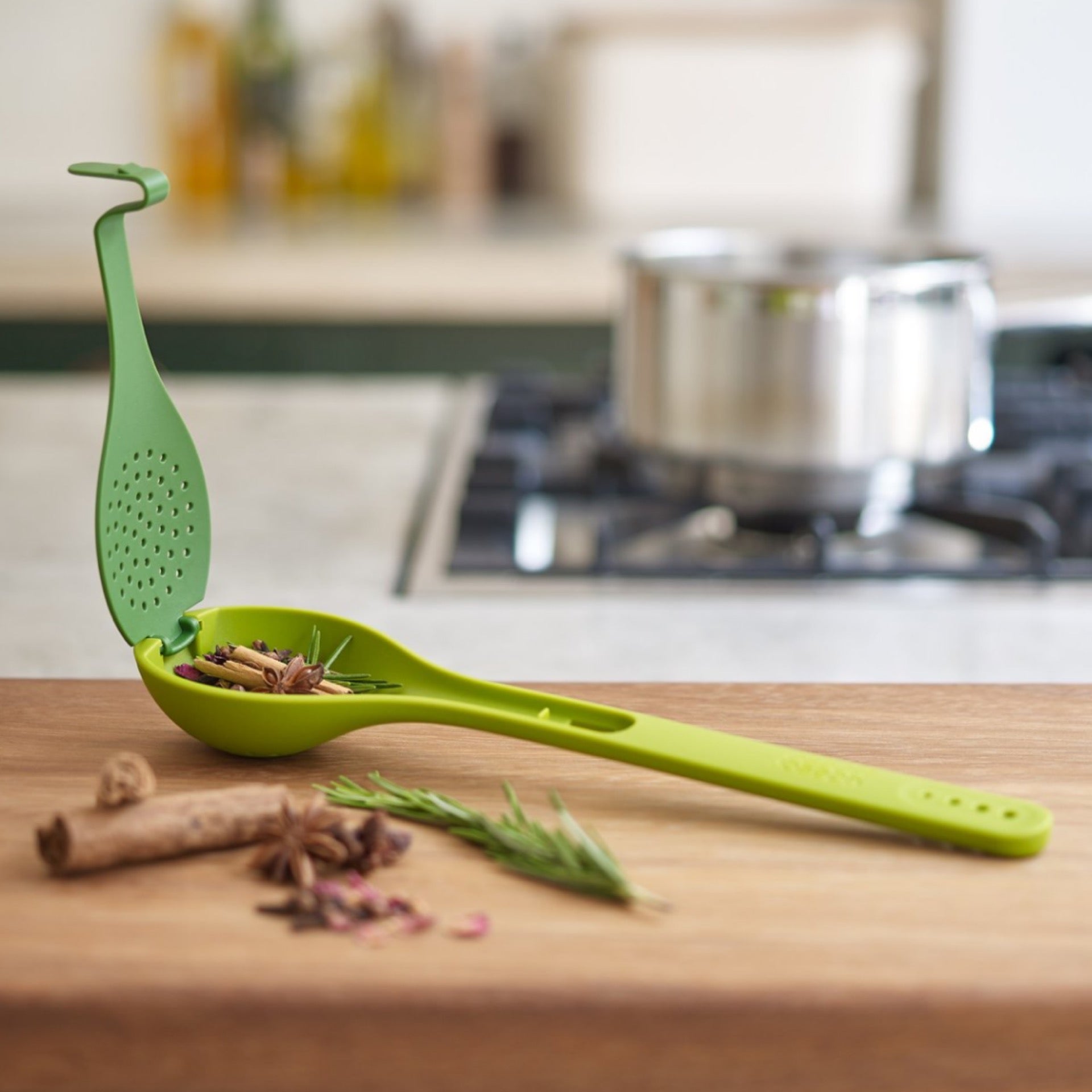 JOSEPH JOSEPH Gusto Flavor Infusing Spoon | Lifetime Kitchen